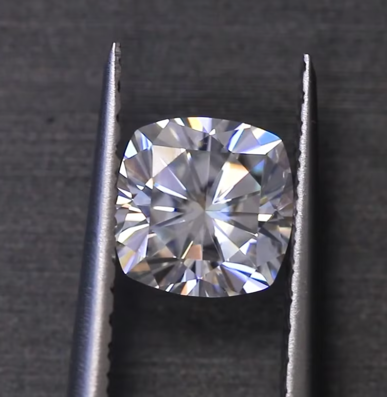 4 Reasons People Love Cushion Shaped Gemstones – FIRE & BRILLIANCE